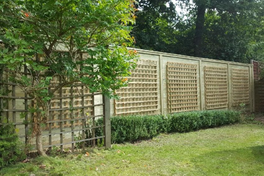MacDonald Fencing & Sons | Fencing Contractor Surrey | FREE Fencing ...